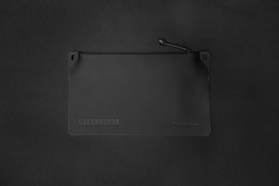 Magpul DAKA Pouch Review (For Travel) | Pack Hacker