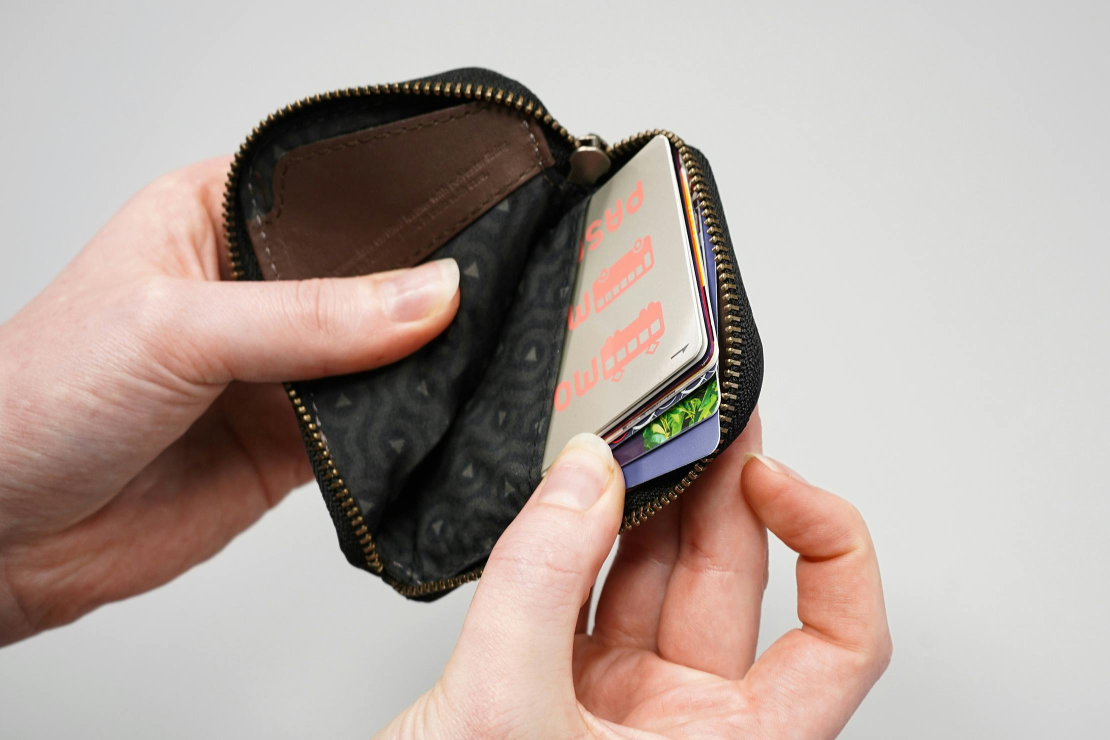 Bellroy Card Pocket | Review: 8.0/10 | Pack Hacker