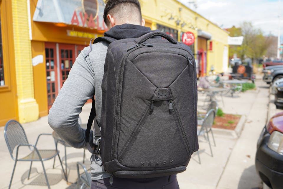 Knack Large Expandable Knack Pack Review | Pack Hacker