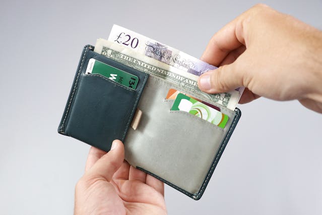 Bellroy Note Sleeve Wallet Review | Pack Hacker