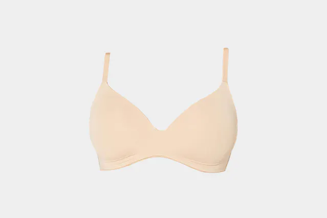 Amazon Essentials Women’s Wireless Support Bra | Pack Hacker