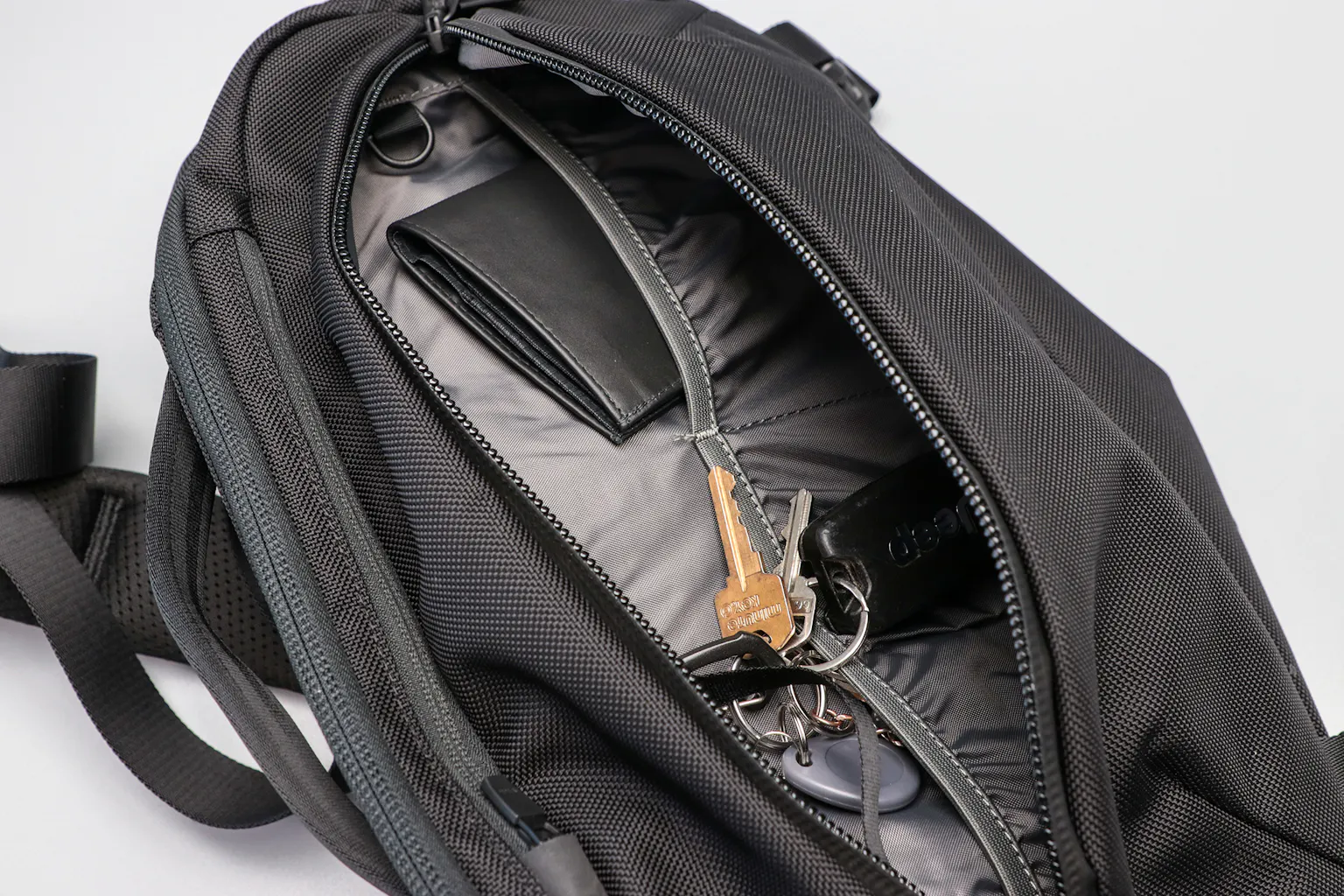 Aer Travel Sling 2 Review | Pack Hacker