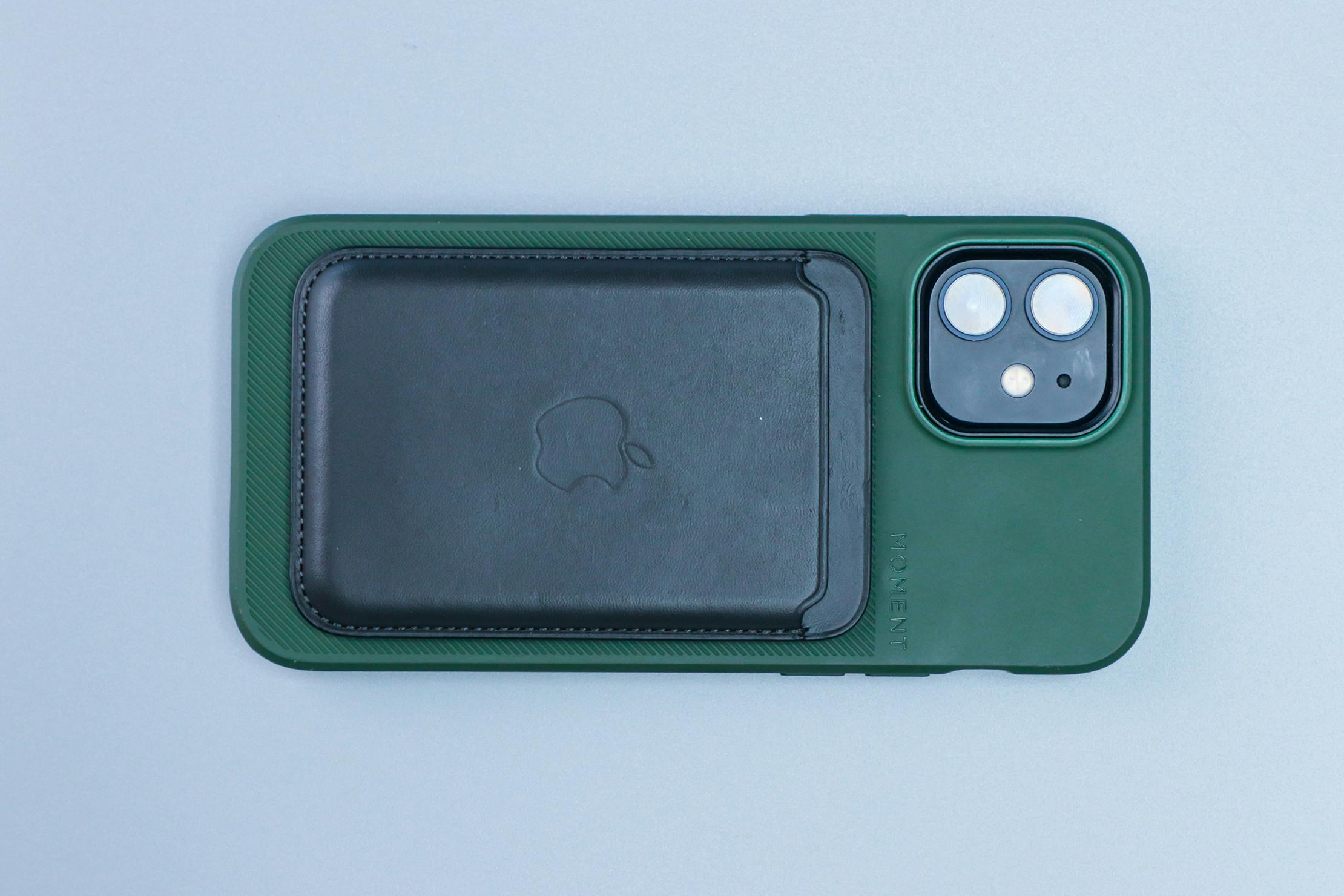 Apple iPhone Leather Wallet with MagSafe Review | Pack Hacker