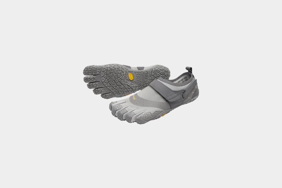 Brand: FiveFingers | Pack Hacker