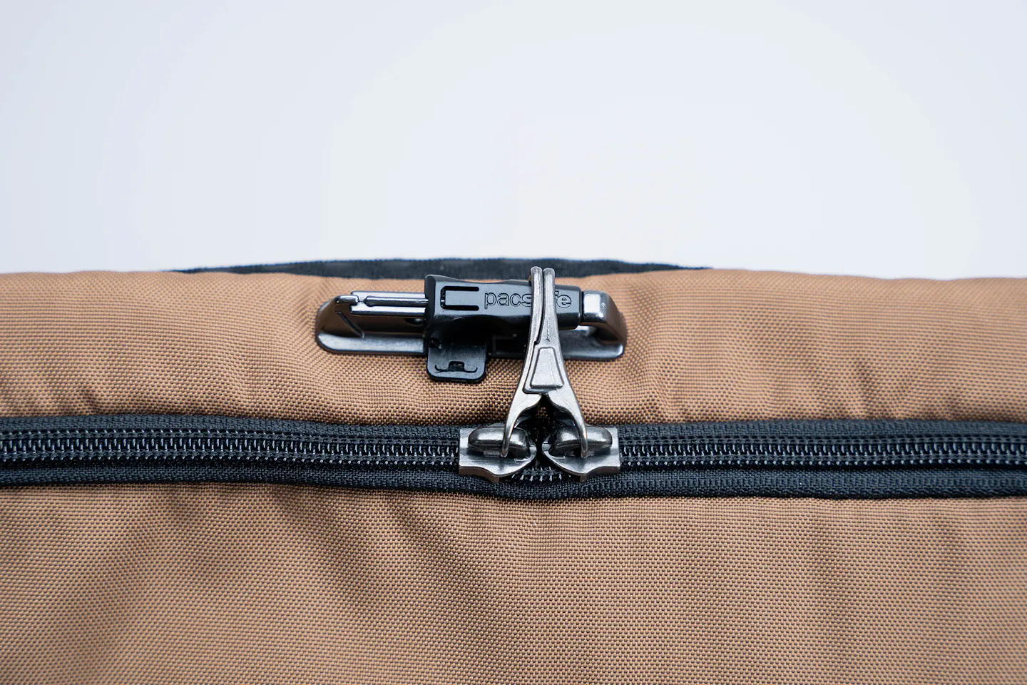 New Carbon Fiber Streamline Anti-theft Sling Bag