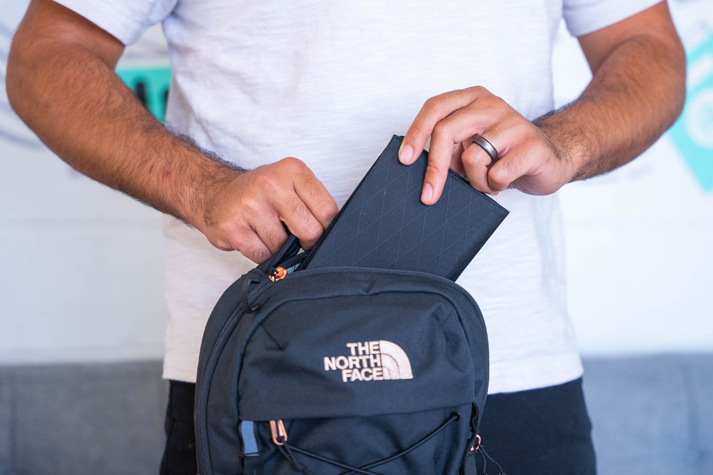 ALPAKA ARK Bifold Passport Wallet Review | Pack Hacker