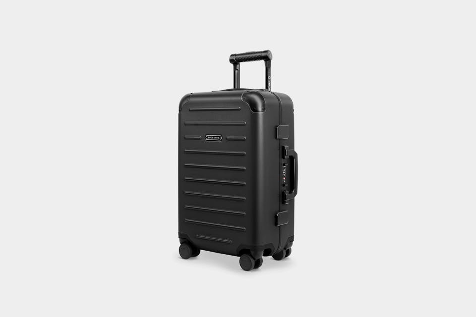 Solgaard Carry-On Closet Review | Pack Hacker