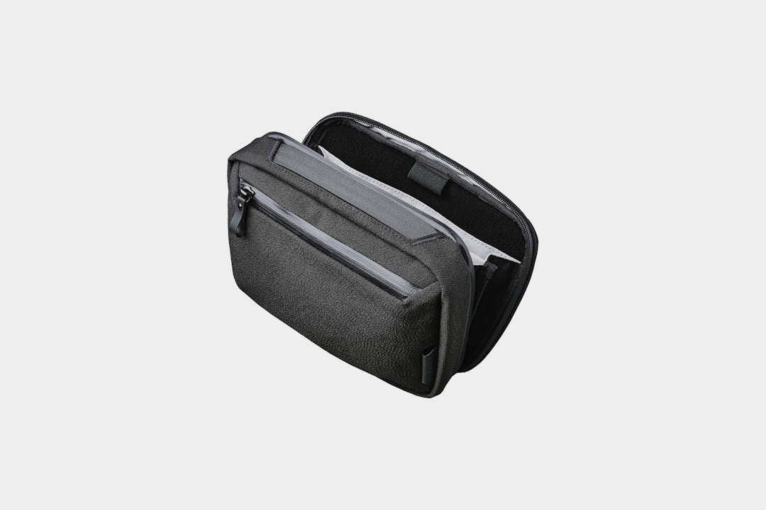 ALPAKA Elements Tech Case Max Review | Pack Hacker