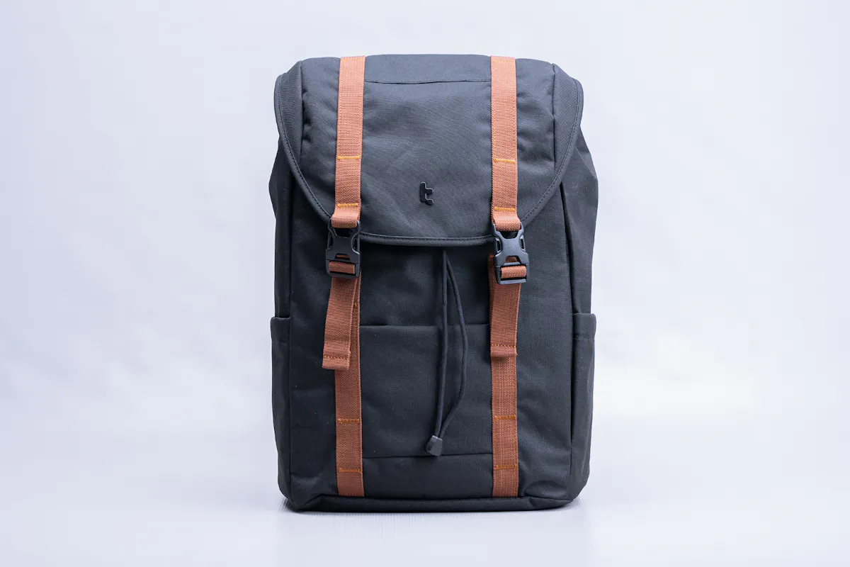 tomtoc VintPack-TA1 Review | Pack Hacker