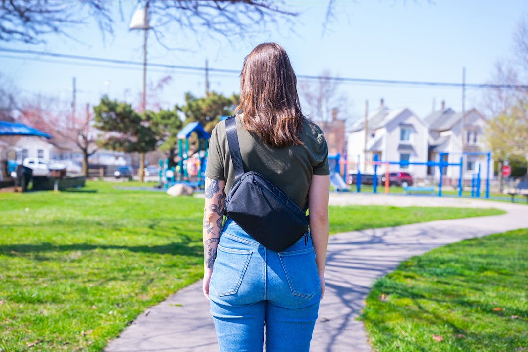 ALPAKA Go Sling Mini 2 Review | Pack Hacker