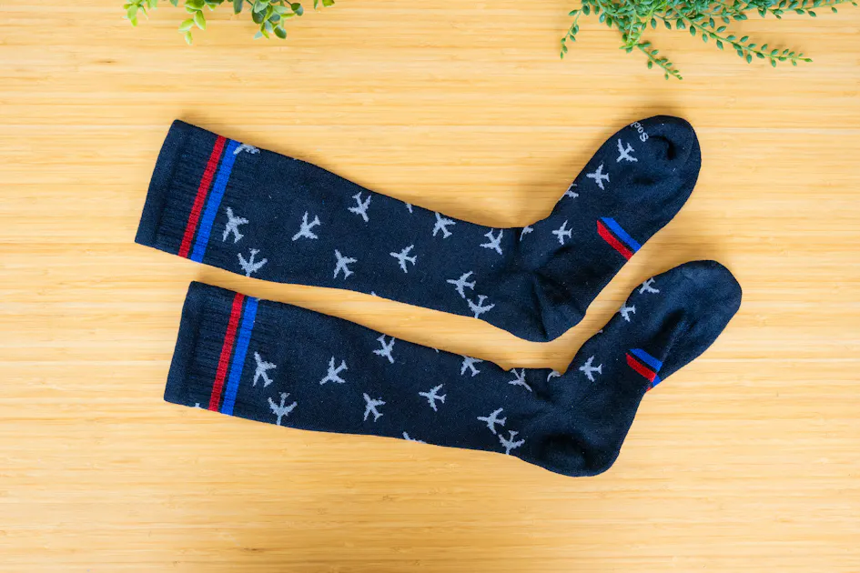 SockWell In Flight Moderate Graduated Compression Socks | Pack Hacker