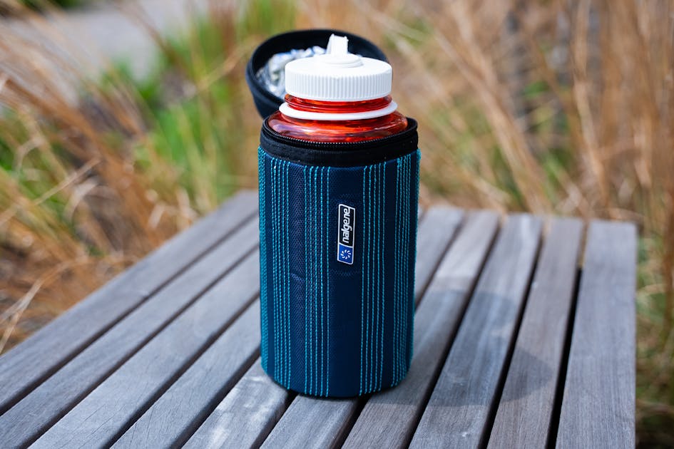 Nalgene 32 oz Insulated Sleeve | Pack Hacker