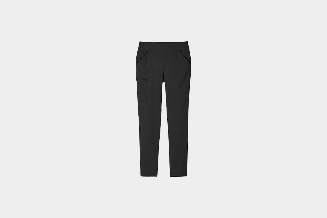 Duluth Trading Company Flexpedition Slim Leg Pants | Pack Hacker