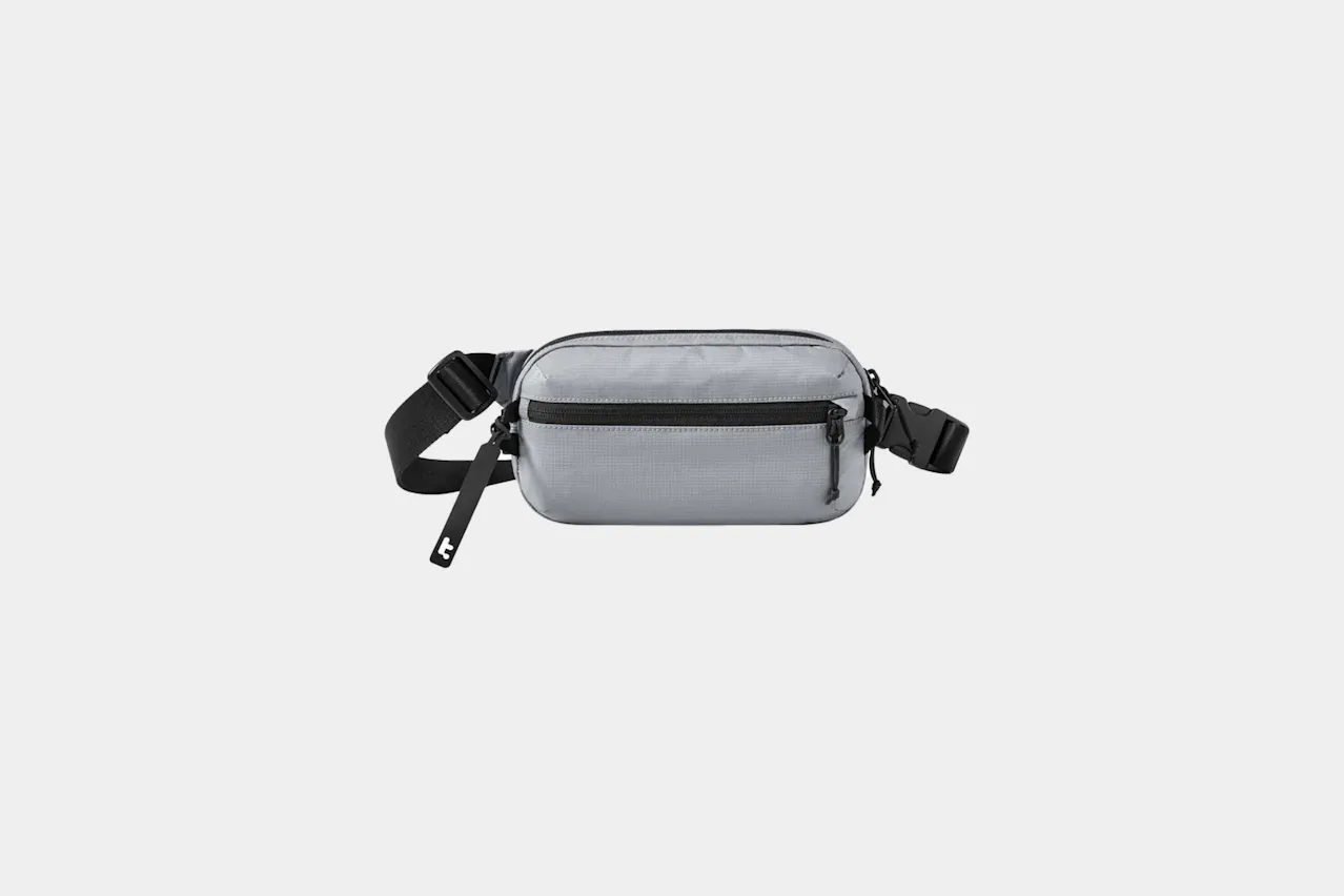 Brand: tomtoc | Pack Hacker