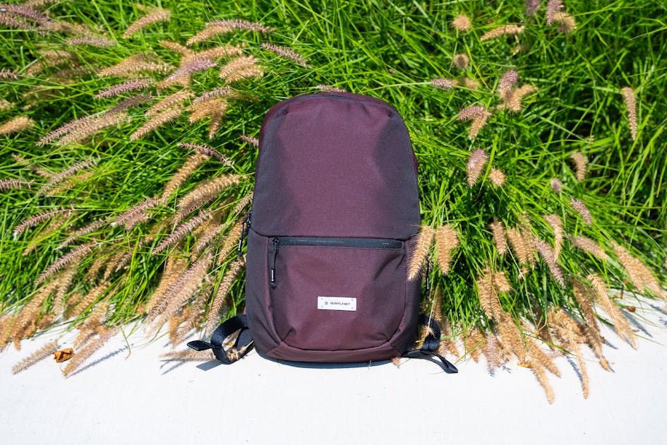 Heimplanet Mono Series Minimal Pack Review | Pack Hacker