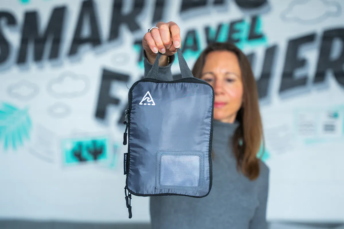 Well Traveled Luggage Packing Cubes Deluxe Set Review | Pack Hacker