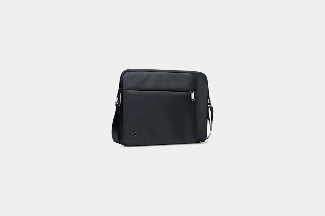 ALPAKA Elements Tech Case Review | Pack Hacker