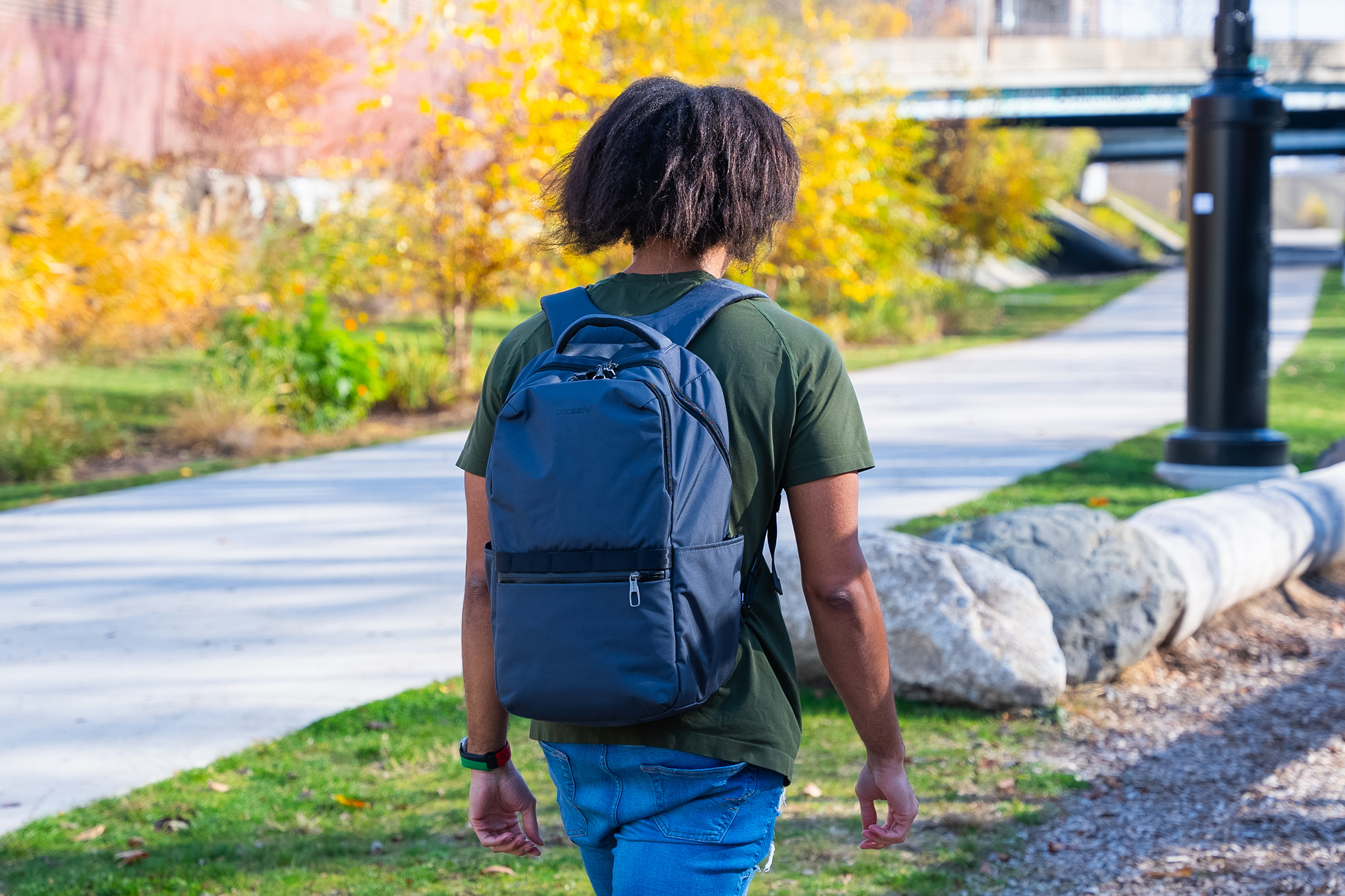 Pacsafe X Anti-Theft 25L Backpack Review | Pack Hacker