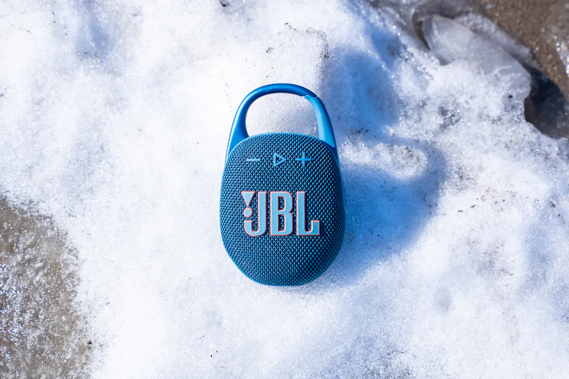 JBL Clip 5 Review | Pack Hacker