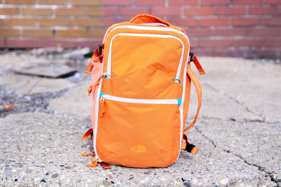 BAGSMART Faro 29L Carry On Travel Backpack Review | Pack Hacker