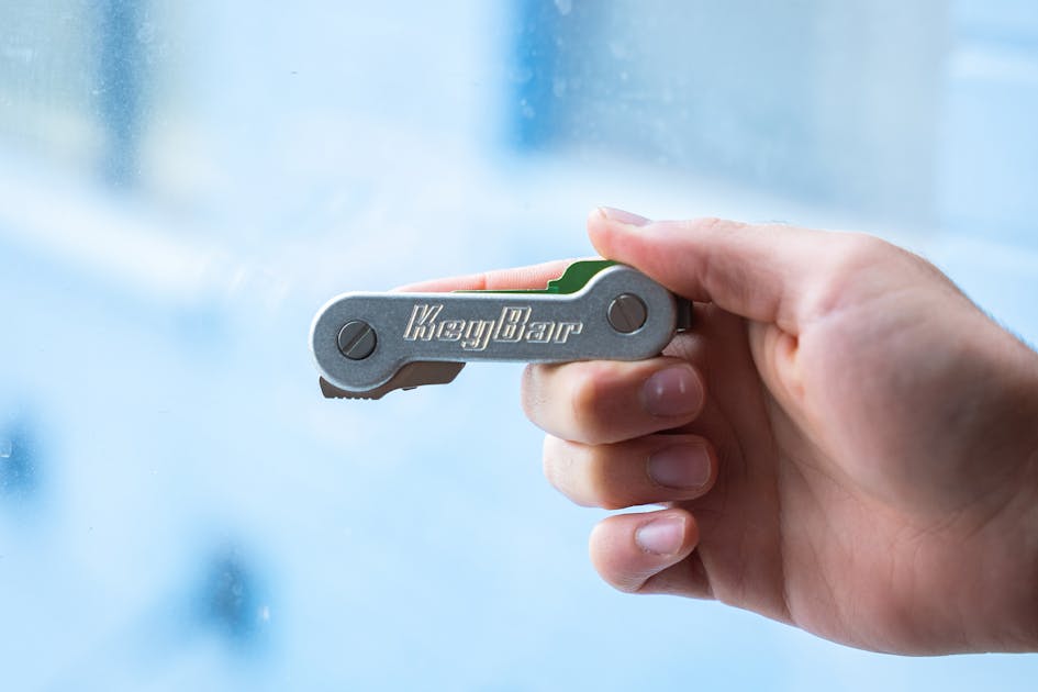 KeyBar Aluminum Key and Tool Organizer | Pack Hacker
