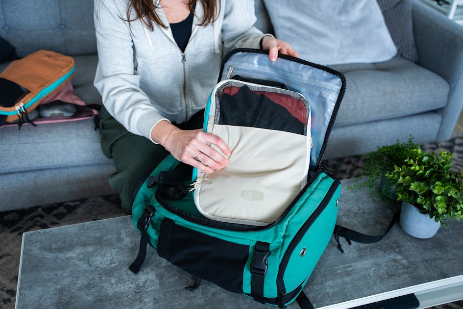 BAGSMART Blast Compression Travel Packing Cubes Review | Pack Hacker