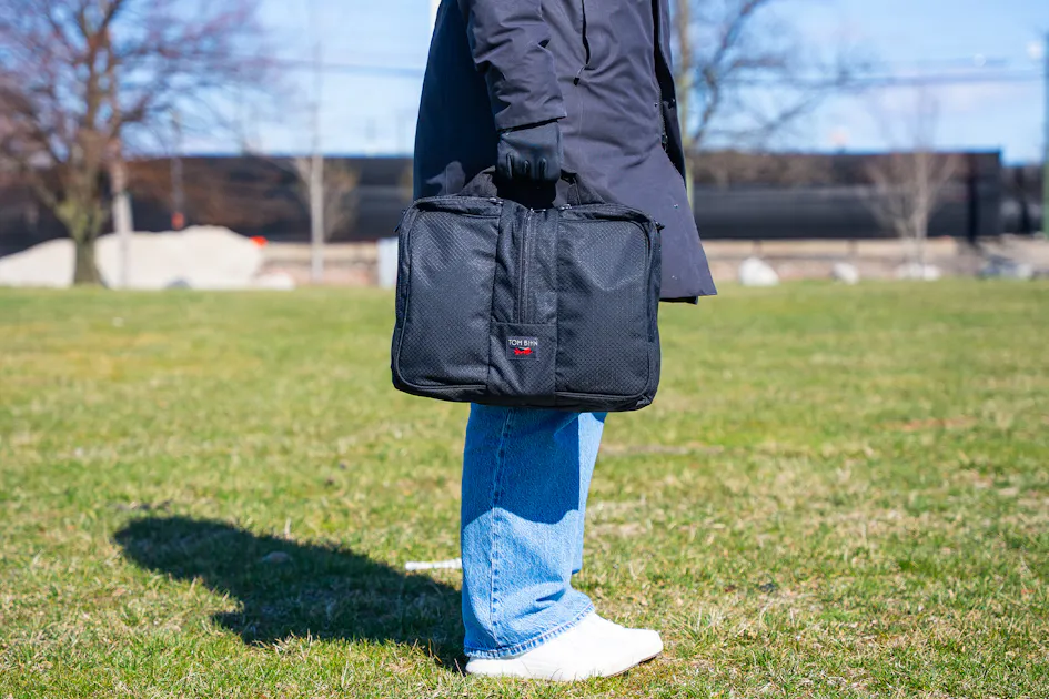 TOM BIHN Pilot Review | Pack Hacker