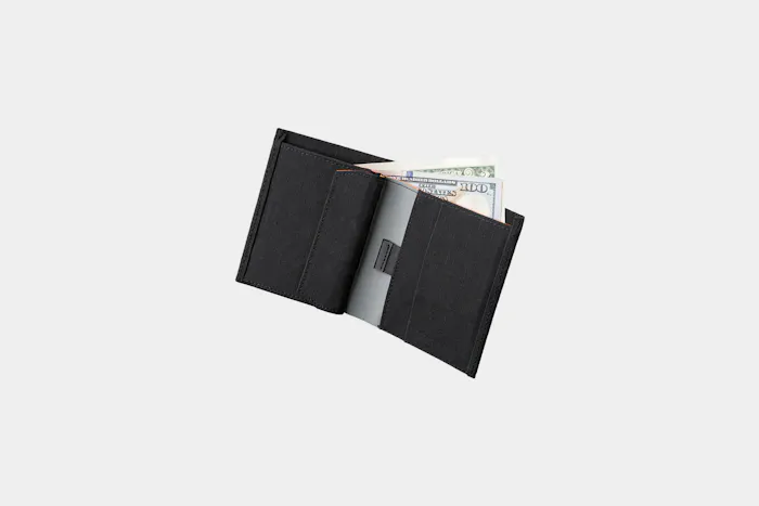 ALPAKA ARK Bifold Coin Wallet Review | Pack Hacker