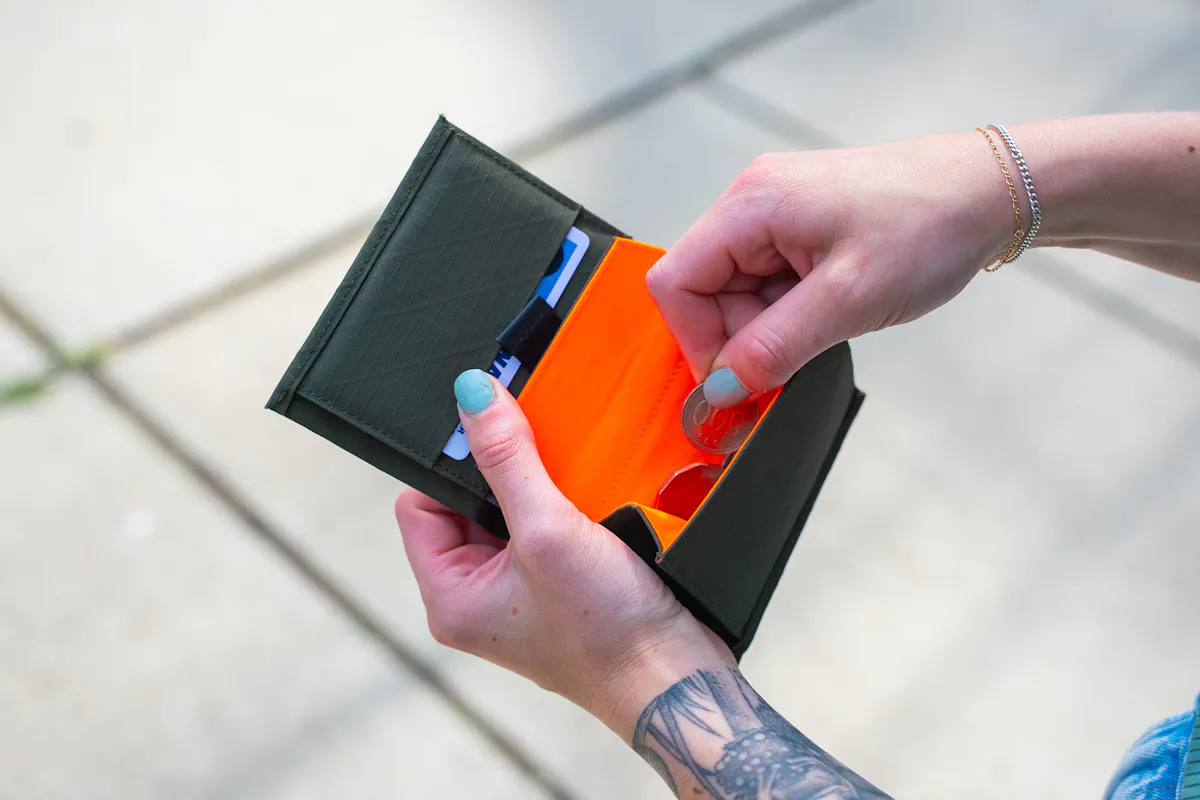 ALPAKA ARK Bifold Coin Wallet Review | Pack Hacker
