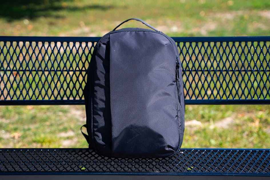 Almond Oak Expandable Travel Backpack 25L + 5L Review | Pack Hacker