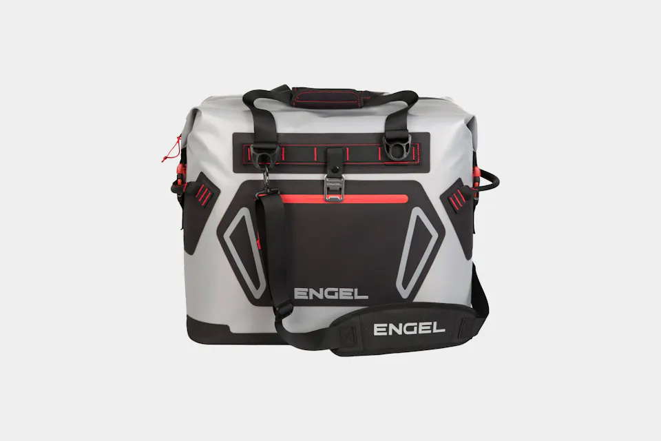 Brand: Engel | Pack Hacker
