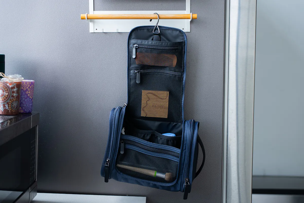 Quince Voyage Nylon Hanging Toiletry Case Review | Pack Hacker